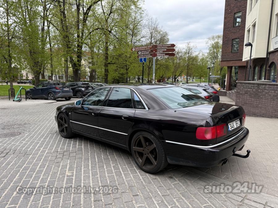 Melns Audi A8 1999 Tartu, ar dzinēja tilpumu 4.20 L un nobraukumu 384 tūkst. km par 4999 €, foto 9 vietnē AUTOMOTO.COM.LV