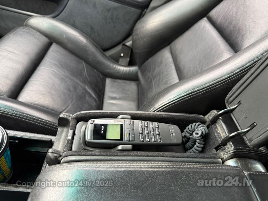 Melns Audi A8 1999 Tartu, ar dzinēja tilpumu 4.20 L un nobraukumu 384 tūkst. km par 4999 €, foto 15 vietnē AUTOMOTO.COM.LV