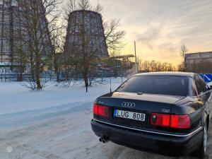 Black Audi A8 2000 in Vilnius, with an engine capacity of 2.77 L and mileage of 276 thousand km for 3800 €, photo 8 on AUTOMOTO.COM.LV