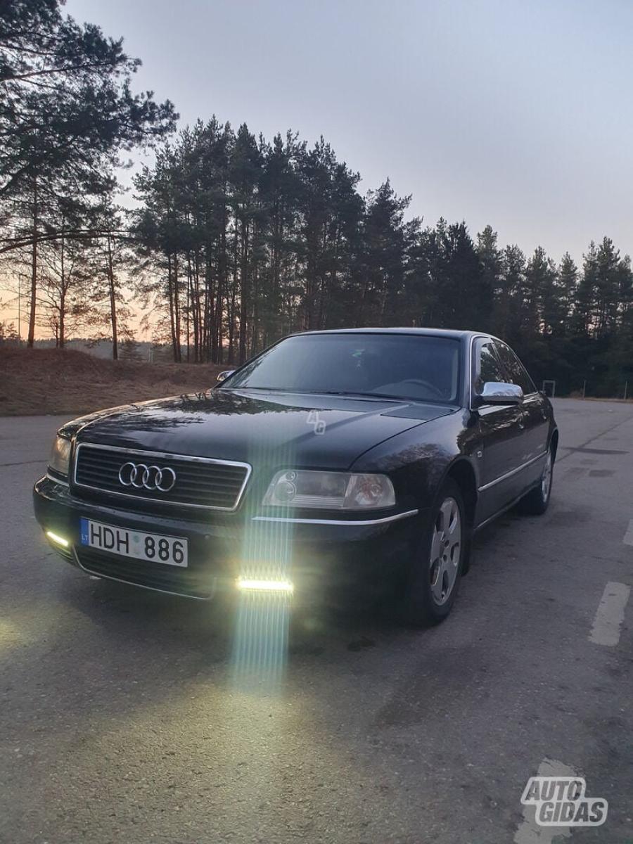 Black Audi A8 2001 in Ukmerge, with an engine capacity of 2.50 L and mileage of 250 thousand km for 3300 €, photo 1 on AUTOMOTO.COM.LV