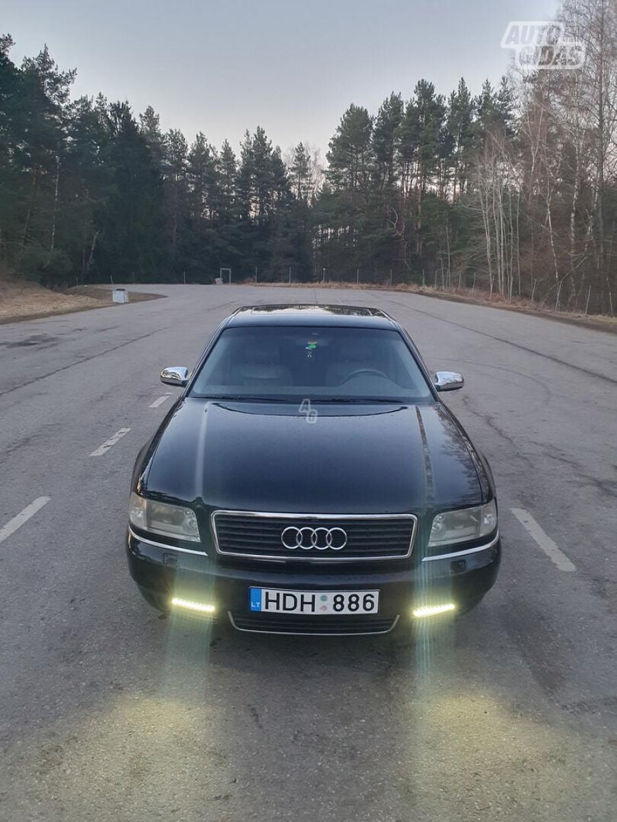 Black Audi A8 2001 in Ukmerge, with an engine capacity of 2.50 L and mileage of 250 thousand km for 3300 €, photo 4 on AUTOMOTO.COM.LV