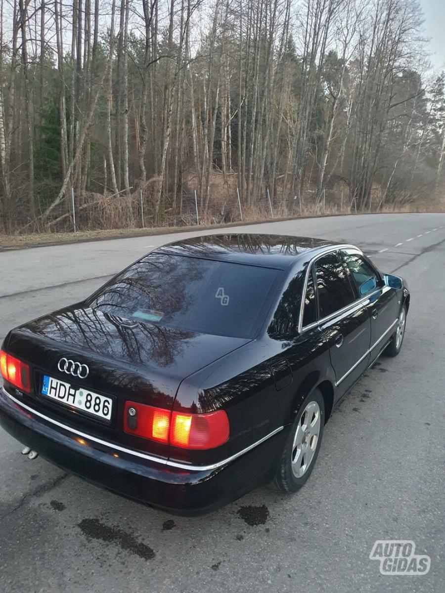 Black Audi A8 2001 in Ukmerge, with an engine capacity of 2.50 L and mileage of 250 thousand km for 3300 €, photo 16 on AUTOMOTO.COM.LV
