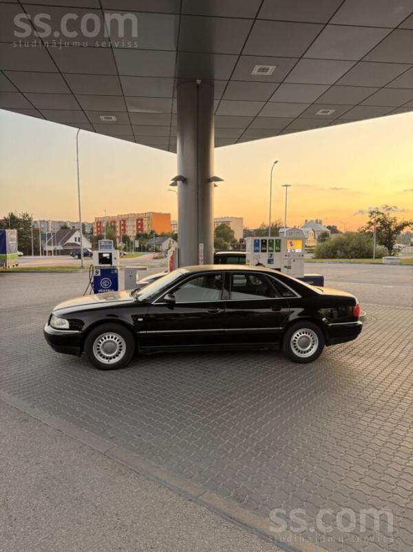 Черный Ауди А8 2001 в Рига, объемом двигателя 2.50 л и пробегом 97 тыс. км за 2550 €, фото 2 на AUTOMOTO.COM.LV