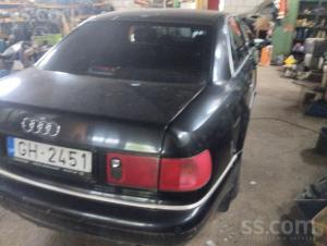 Black Audi A8 2002 in Daugavpils, with an engine capacity of 3.70 L and mileage of 398 thousand km for 2000 €, photo  on AUTOMOTO.COM.LV
