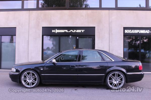 Melns Audi A8 2002 Tallina, ar dzinēja tilpumu 3.30 L un nobraukumu 339 tūkst. km par 7899 €, foto 1 vietnē AUTOMOTO.COM.LV