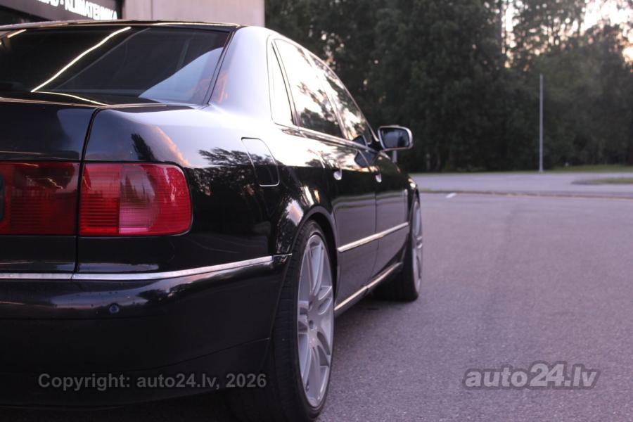 Melns Audi A8 2002 Tallina, ar dzinēja tilpumu 3.30 L un nobraukumu 339 tūkst. km par 7899 €, foto 6 vietnē AUTOMOTO.COM.LV