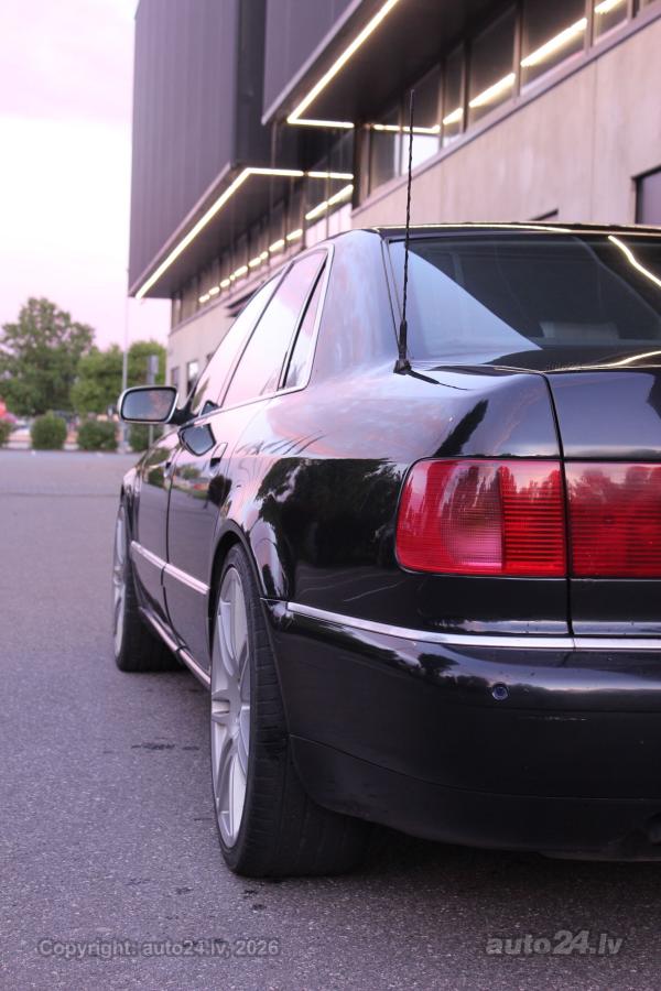 Melns Audi A8 2002 Tallina, ar dzinēja tilpumu 3.30 L un nobraukumu 339 tūkst. km par 7899 €, foto 7 vietnē AUTOMOTO.COM.LV