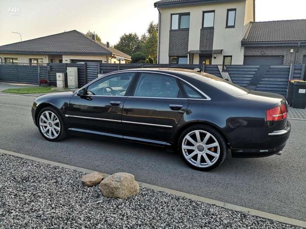 Melns Audi A8 2003 Klaipėda, ar dzinēja tilpumu 4.17 L un nobraukumu 370 tūkst. km par 4250 €, foto 2 vietnē AUTOMOTO.COM.LV