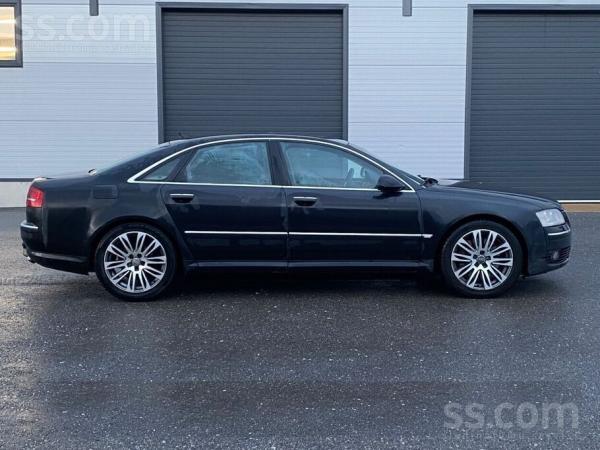 Melns Audi A8 2003 Ogre, ar dzinēja tilpumu 4.20 L un nobraukumu 398 tūkst. km par 5600 €, foto 5 vietnē AUTOMOTO.COM.LV