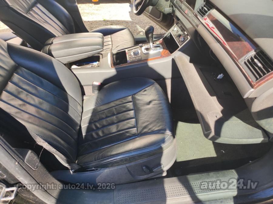 Черный Ауди А8 2003 в Таллин, объемом двигателя 4.20 л и пробегом 299 тыс. км за 1900 €, фото 7 на AUTOMOTO.COM.LV