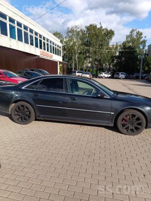 Melns Audi A8 2003 Rīga, ar dzinēja tilpumu 4.00 L un nobraukumu 340 tūkst. km par 3650 €, foto  vietnē AUTOMOTO.COM.LV