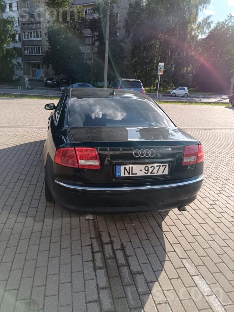 Black Audi A8 2003 in Riga, with an engine capacity of 4.00 L and mileage of 340 thousand km for 3650 €, photo 4 on AUTOMOTO.COM.LV