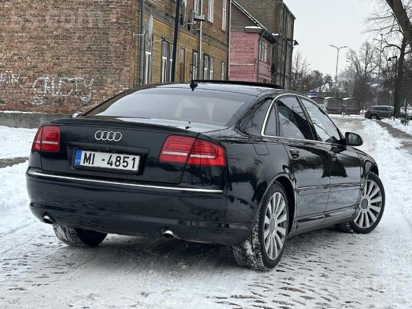 Black Audi A8 2004 in Jelgava, with an engine capacity of 4.00 L and mileage of 320 thousand km for 5950 €, photo 4 on AUTOMOTO.COM.LV