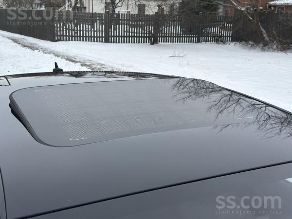 Black Audi A8 2004 in Jelgava, with an engine capacity of 4.00 L and mileage of 320 thousand km for 5950 €, photo 9 on AUTOMOTO.COM.LV