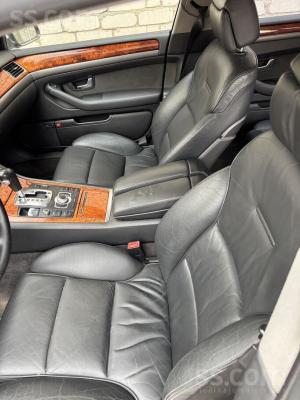 Melns Audi A8 2004 Valmiera, ar dzinēja tilpumu 4.00 L un nobraukumu 323 tūkst. km par 5200 €, foto 12 vietnē AUTOMOTO.COM.LV