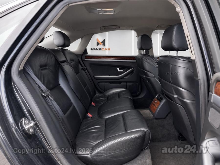 Black Audi A8 2004 in Tallinn, with an engine capacity of 3.00 L and mileage of 351 thousand km for 2999 €, photo 10 on AUTOMOTO.COM.LV