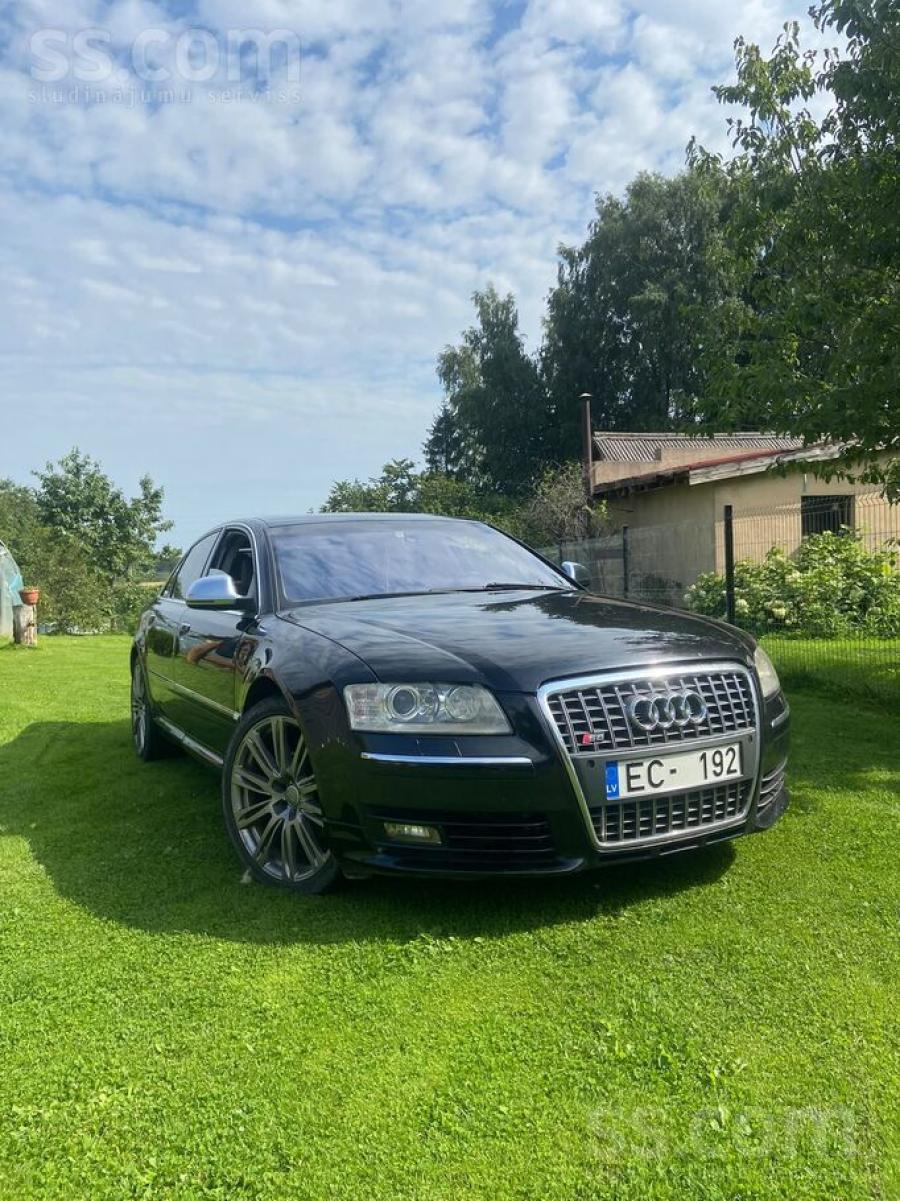 Melns Audi A8 2004 Bauska, ar dzinēja tilpumu 3.00 L un nobraukumu 371 tūkst. km par 6500 €, foto 1 vietnē AUTOMOTO.COM.LV