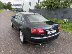 Black Audi A8 2004 in Vilnius, with an engine capacity of 3.94 L and mileage of 442 thousand km for 2999 €, photo 9 on AUTOMOTO.COM.LV