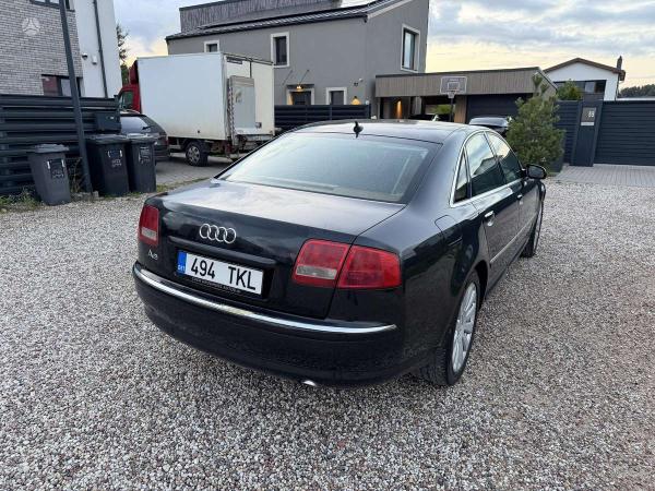 Audi A8 2004 Viļņa vietnē Melns Audi A8 2004 Viļņa, ar dzinēja tilpumu 3.94 L un nobraukumu 442 tūkst. km par 2850 €, foto 7 vietnē AUTOMOTO.COM.LV