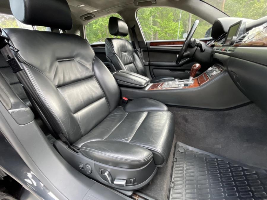 Black Audi A8 2005 in Riga, with an engine capacity of 4.20 L and mileage of 285 thousand km for 6650 €, photo 16 on AUTOMOTO.COM.LV