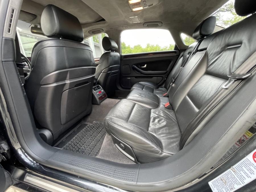 Black Audi A8 2005 in Riga, with an engine capacity of 4.20 L and mileage of 285 thousand km for 6650 €, photo 22 on AUTOMOTO.COM.LV