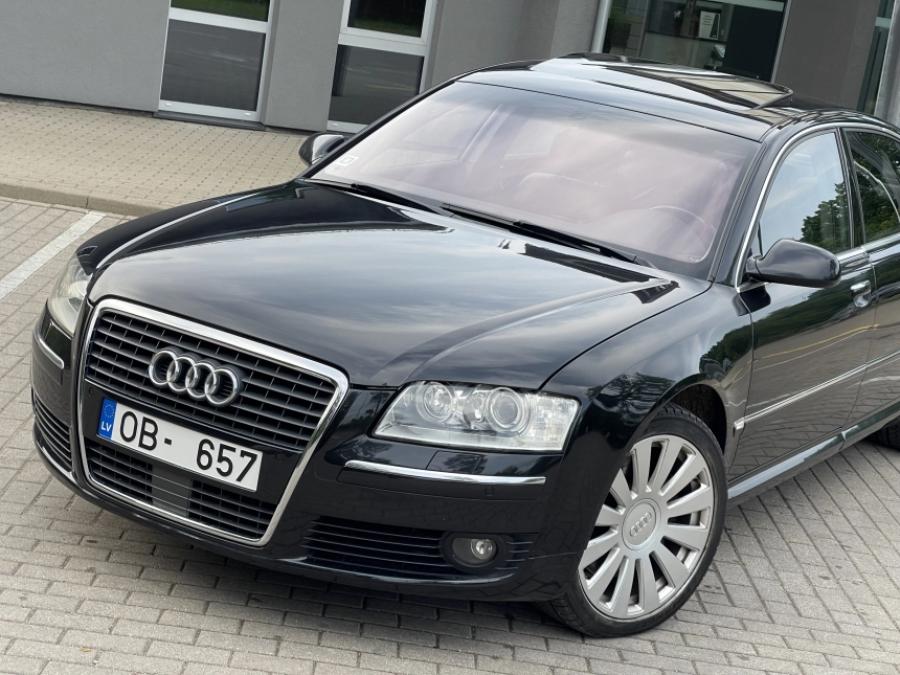 Black Audi A8 2005 in Riga, with an engine capacity of 4.20 L and mileage of 285 thousand km for 6650 €, photo 27 on AUTOMOTO.COM.LV