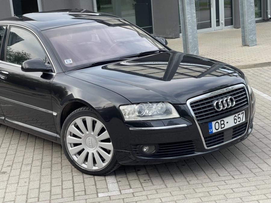 Black Audi A8 2005 in Riga, with an engine capacity of 4.20 L and mileage of 285 thousand km for 6650 €, photo 33 on AUTOMOTO.COM.LV