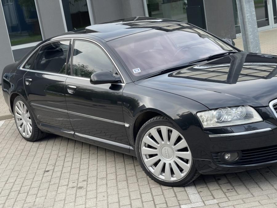 Black Audi A8 2005 in Riga, with an engine capacity of 4.20 L and mileage of 285 thousand km for 6650 €, photo 34 on AUTOMOTO.COM.LV