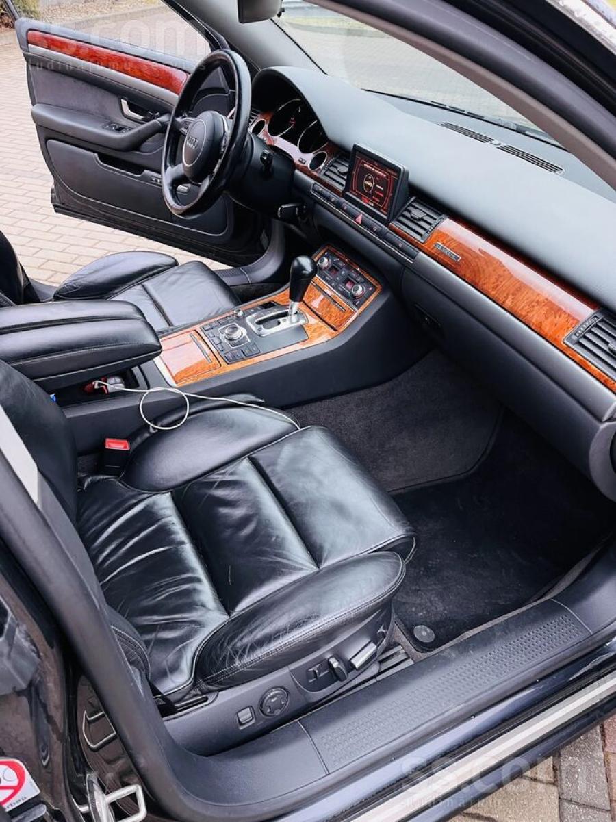 Black Audi A8 2005 in Preili, with an engine capacity of 3.00 L and mileage of 414 thousand km for 3500 €, photo 10 on AUTOMOTO.COM.LV
