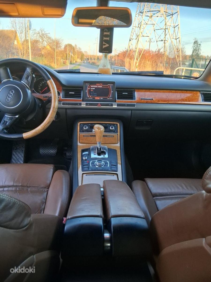 Black Audi A8 2005 in Johvi, with an engine capacity of 3.00 L and mileage of 360 thousand km for 2900 €, photo 18 on AUTOMOTO.COM.LV