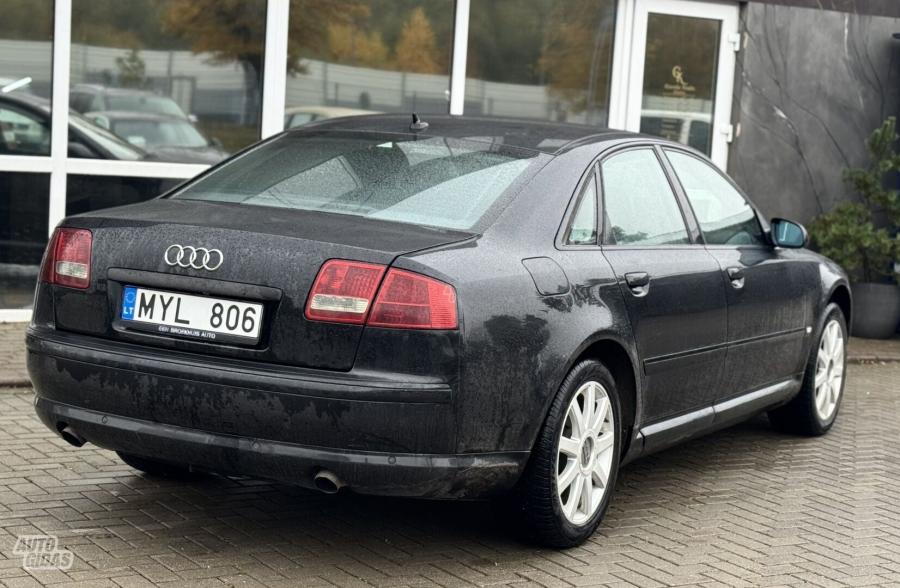 Black Audi A8 2005 in Radviliskis, with an engine capacity of 3.00 L and mileage of 308 thousand km for 4150 €, photo 9 on AUTOMOTO.COM.LV