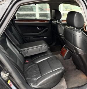 Black Audi A8 2005 in Radviliskis, with an engine capacity of 3.00 L and mileage of 308 thousand km for 4150 €, photo 24 on AUTOMOTO.COM.LV