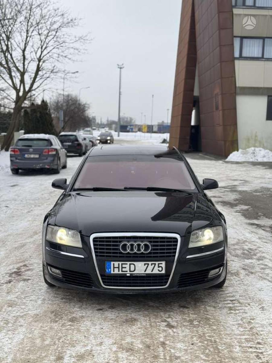 Black Audi A8 2006 in Klaipeda, with an engine capacity of 4.20 L and mileage of 303 thousand km for 4450 €, photo 1 on AUTOMOTO.COM.LV