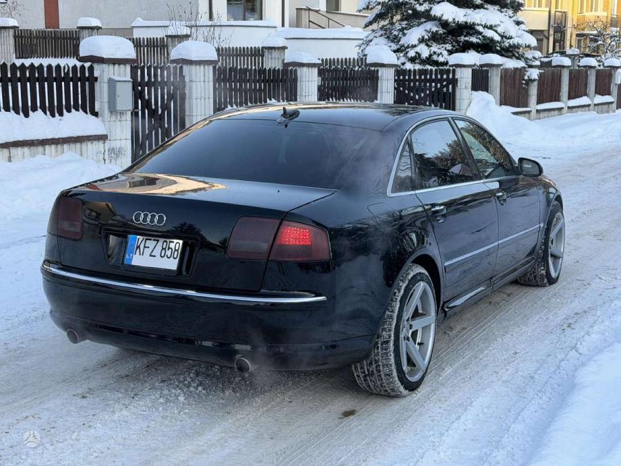 Black Audi A8 2006 in Vilnius, with an engine capacity of 4.17 L and mileage of 256 thousand km for 3650 €, photo 6 on AUTOMOTO.COM.LV