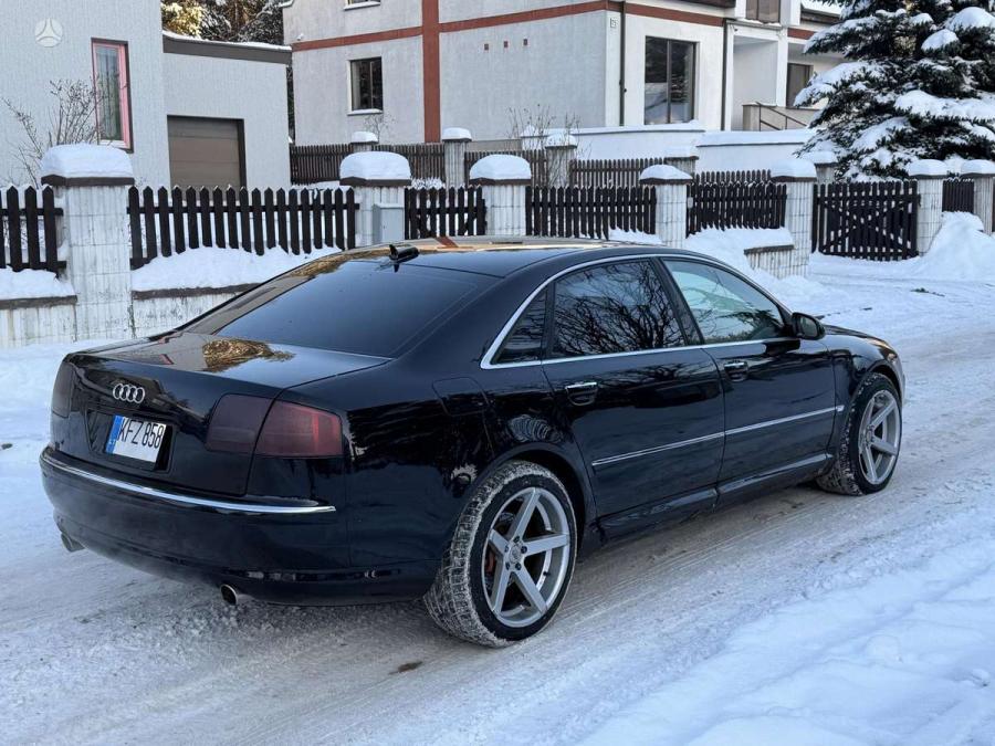 Black Audi A8 2006 in Vilnius, with an engine capacity of 4.17 L and mileage of 256 thousand km for 3650 €, photo 7 on AUTOMOTO.COM.LV