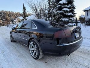 Black Audi A8 2006 in Vilnius, with an engine capacity of 4.17 L and mileage of 266 thousand km for 3600 €, photo 4 on AUTOMOTO.COM.LV
