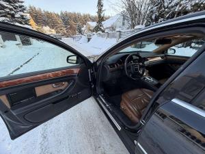 Black Audi A8 2006 in Vilnius, with an engine capacity of 4.17 L and mileage of 266 thousand km for 3600 €, photo 13 on AUTOMOTO.COM.LV