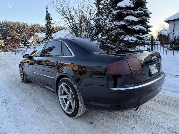 Black Audi A8 2006 in Vilnius, with an engine capacity of 4.17 L and mileage of 266 thousand km for 3600 €, photo 4 on AUTOMOTO.COM.LV