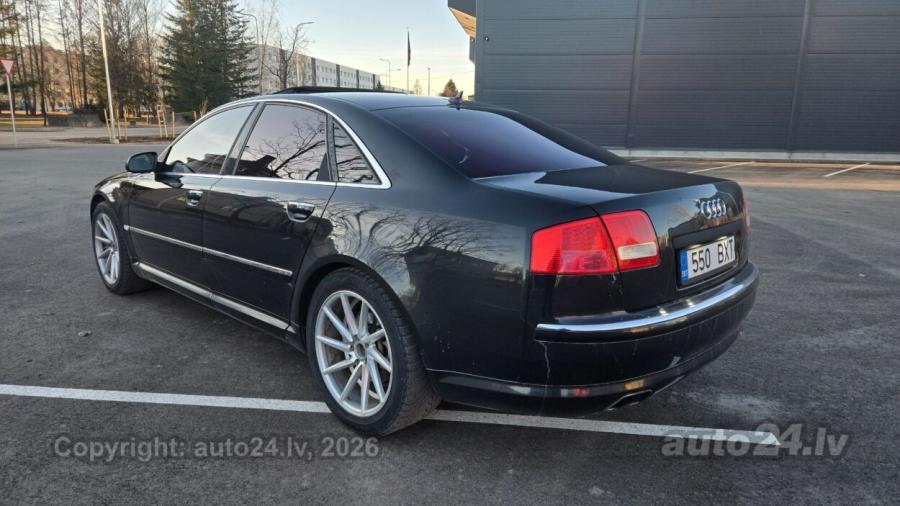 Melns Audi A8 2006 Jegeva, ar dzinēja tilpumu 4.10 L un nobraukumu 367 tūkst. km par 4999 €, foto 3 vietnē AUTOMOTO.COM.LV