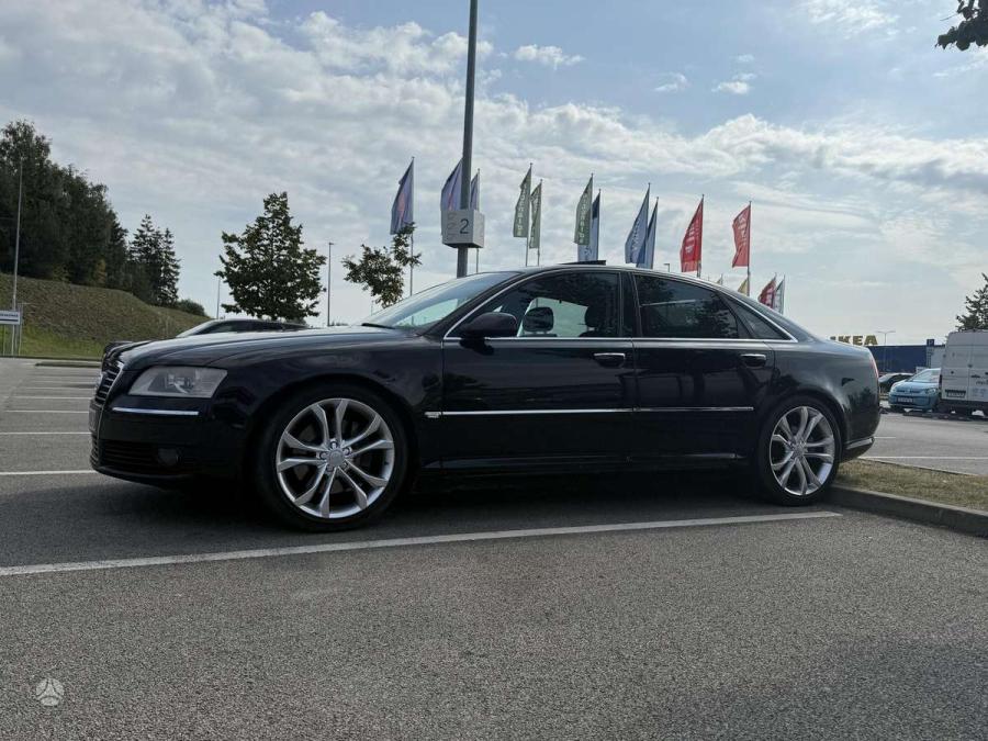 Black Audi A8 2006 in Vilnius, with an engine capacity of 4.20 L and mileage of 186 thousand km for 3600 €, photo 1 on AUTOMOTO.COM.LV