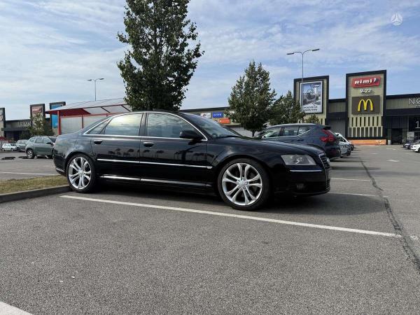 Black Audi A8 2006 in Vilnius, with an engine capacity of 4.20 L and mileage of 186 thousand km for 3600 €, photo 2 on AUTOMOTO.COM.LV