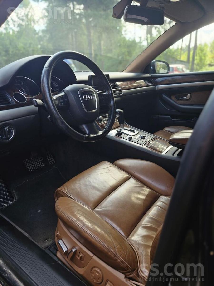 Black Audi A8 2006 in Ogre, with an engine capacity of 3.00 L and mileage of 321 thousand km for 6000 €, photo 8 on AUTOMOTO.COM.LV