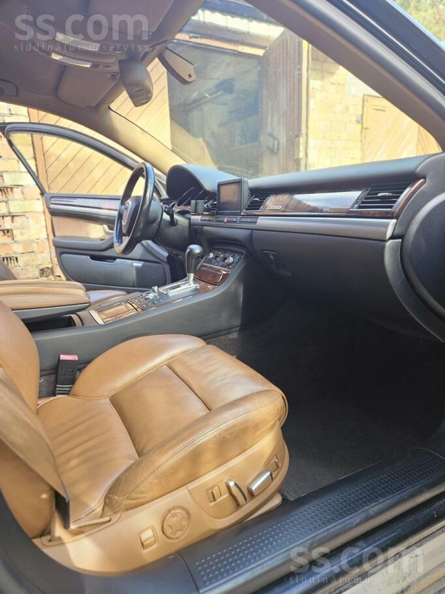 Black Audi A8 2006 in Ogre, with an engine capacity of 3.00 L and mileage of 321 thousand km for 6000 €, photo 10 on AUTOMOTO.COM.LV