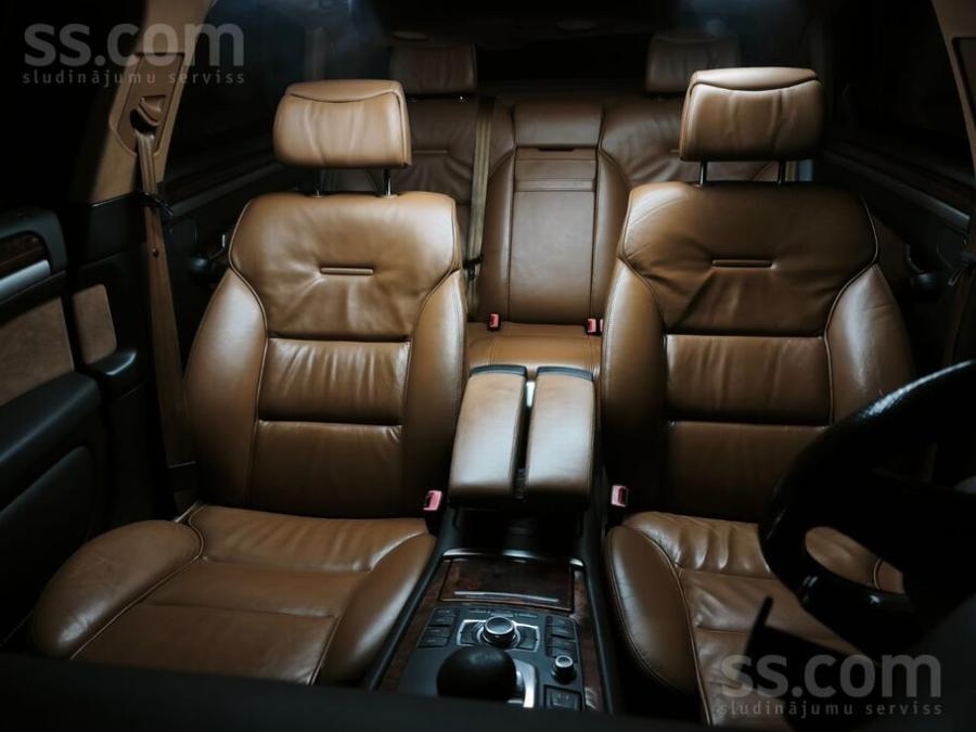 Melns Audi A8 2006 Rīga, ar dzinēja tilpumu 3.00 L un nobraukumu 315 tūkst. km par 5900 €, foto 12 vietnē AUTOMOTO.COM.LV