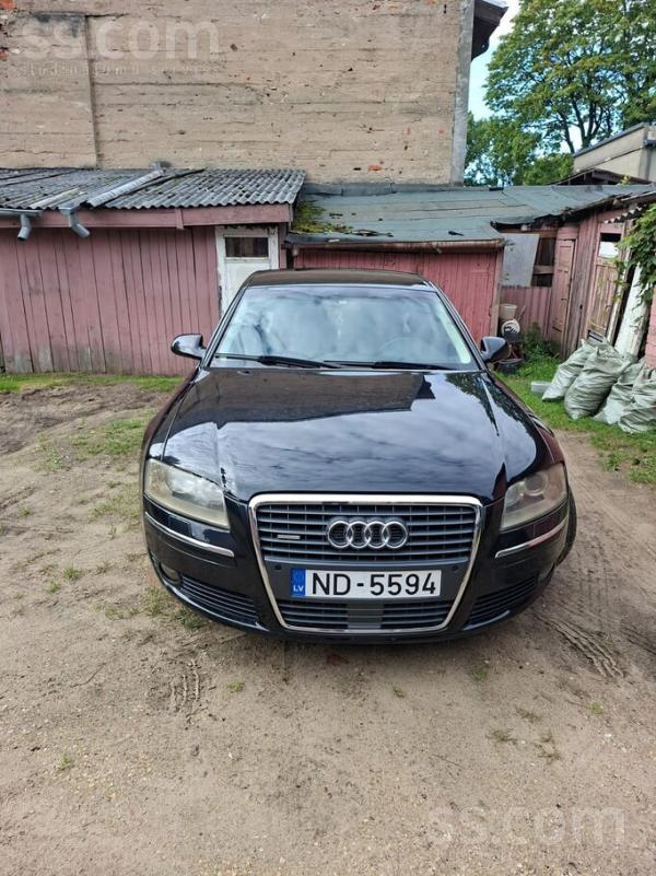 Black Audi A8 2006 in Riga, with an engine capacity of 3.00 L and mileage of 190 thousand km for 6080 €, photo 5 on AUTOMOTO.COM.LV