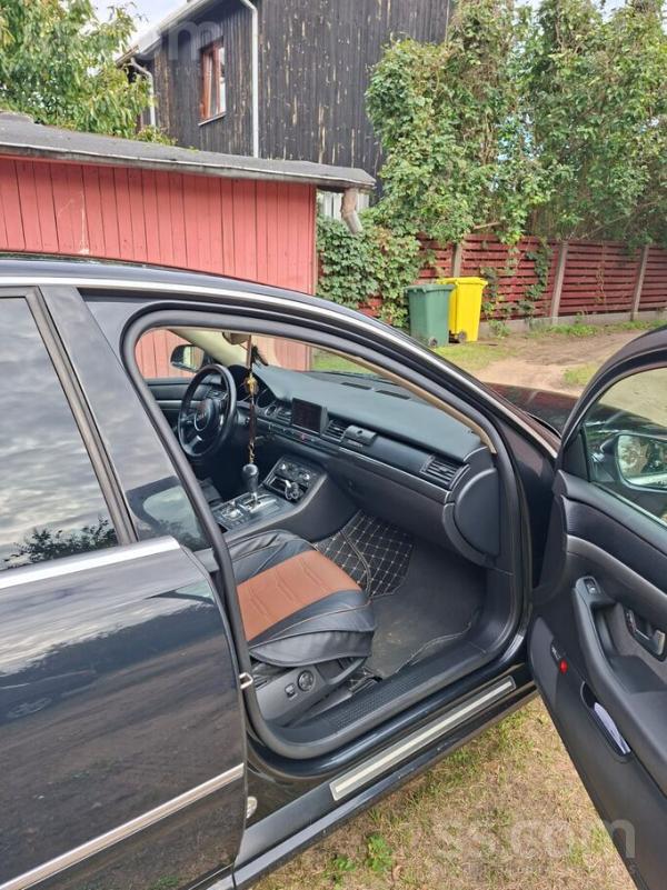 Black Audi A8 2006 in Riga, with an engine capacity of 3.00 L and mileage of 190 thousand km for 6080 €, photo 7 on AUTOMOTO.COM.LV