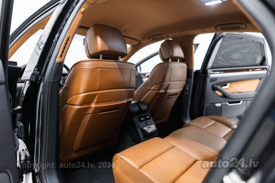 Melns Audi A8 2007 Tallina, ar dzinēja tilpumu 3.00 L un nobraukumu 362 tūkst. km par 6500 €, foto 20 vietnē AUTOMOTO.COM.LV