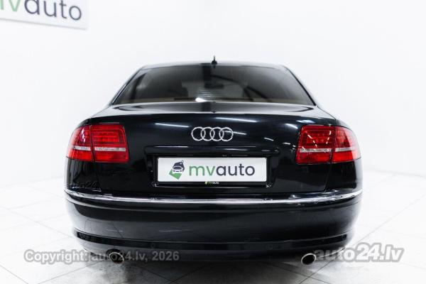 Black Audi A8 2007 in Tallinn, with an engine capacity of 3.00 L and mileage of 362 thousand km for 6500 €, photo 7 on AUTOMOTO.COM.LV