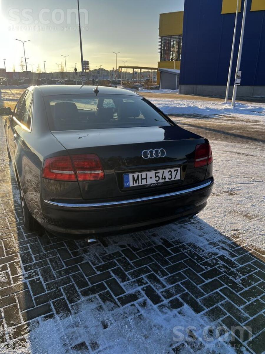 Melns Audi A8 2007 Rīga, ar dzinēja tilpumu 3.00 L un nobraukumu 355 tūkst. km par 6500 €, foto 18 vietnē AUTOMOTO.COM.LV