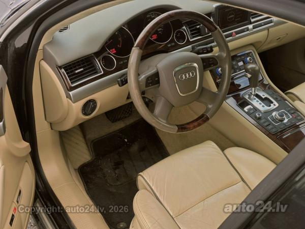 Черный Ауди А8 2007 в Таллин, объемом двигателя 4.20 л и пробегом 424 тыс. км за 7899 €, фото 6 на AUTOMOTO.COM.LV